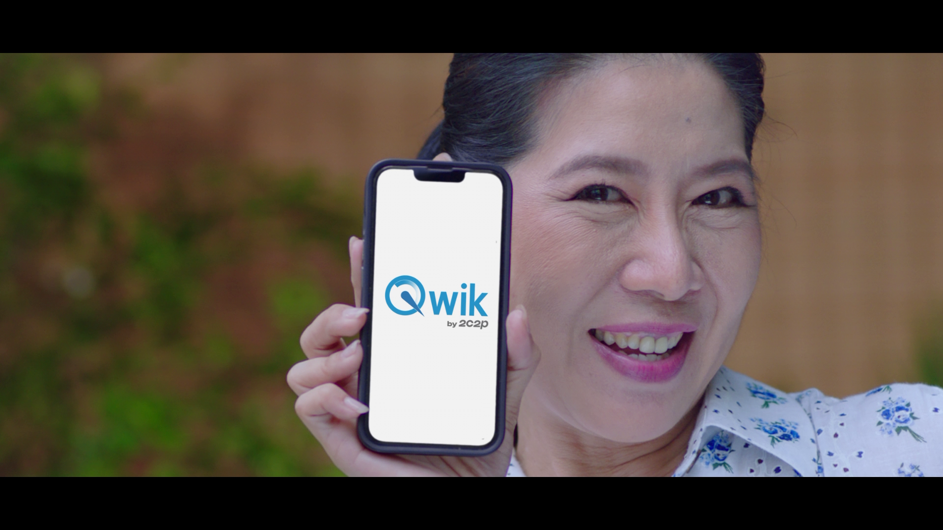 2C2P เปิดตัวหนังโฆษณา Qwik Mobile #อั๊วรับ - Fotoinfo Magazine