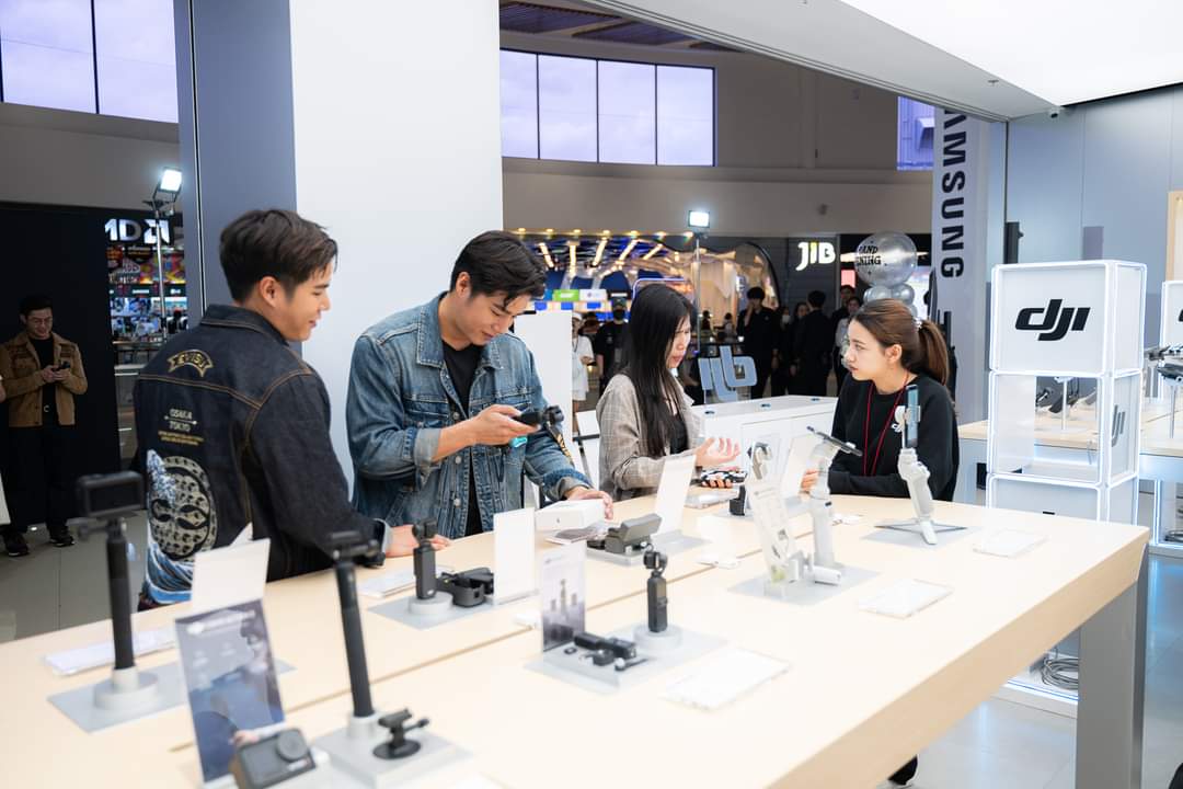 Grand Opening "DJI Experience Store - MEGABANGNA" - Fotoinfo Magazine